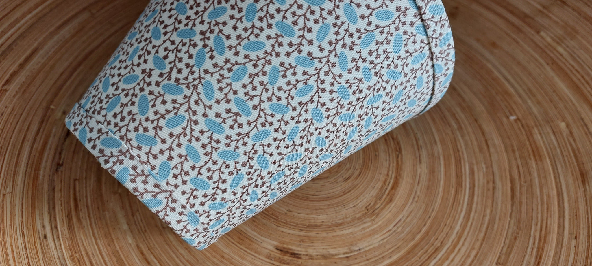 Ian Sanderson Pinto blue brown lamp shade – thepuffindesigns